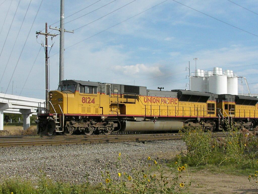 UP 8124